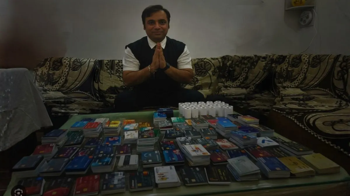Manish Dhameja: The Indian Who Owns 1,638 Credit Cards — A Guinness ...